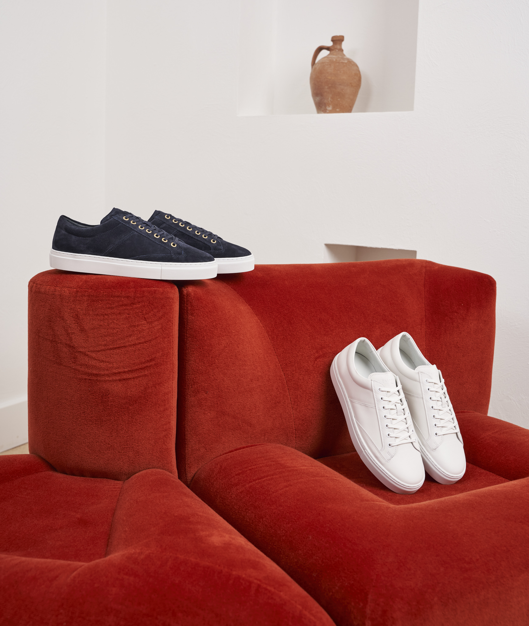 Sneakers Haut de gamme pour Homme : L'Homme Cohérent En Cuir Et Daim ...